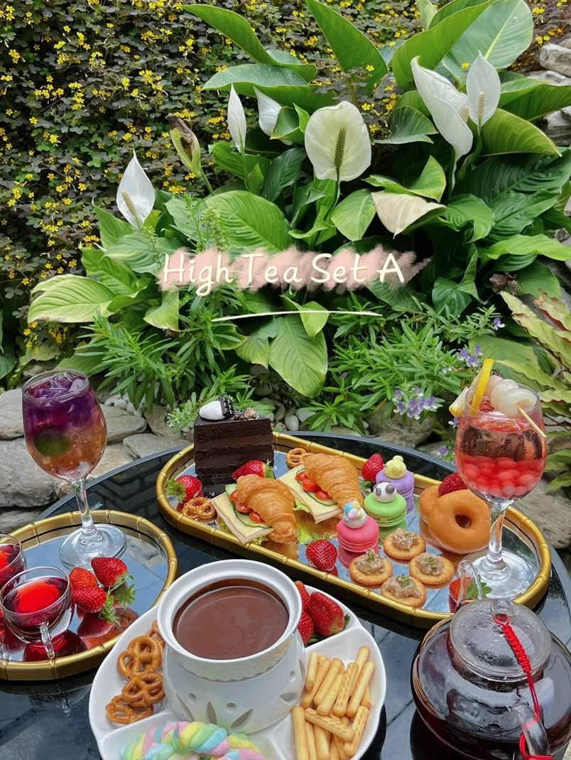 Hobbiton Village - Cameron Flora Park